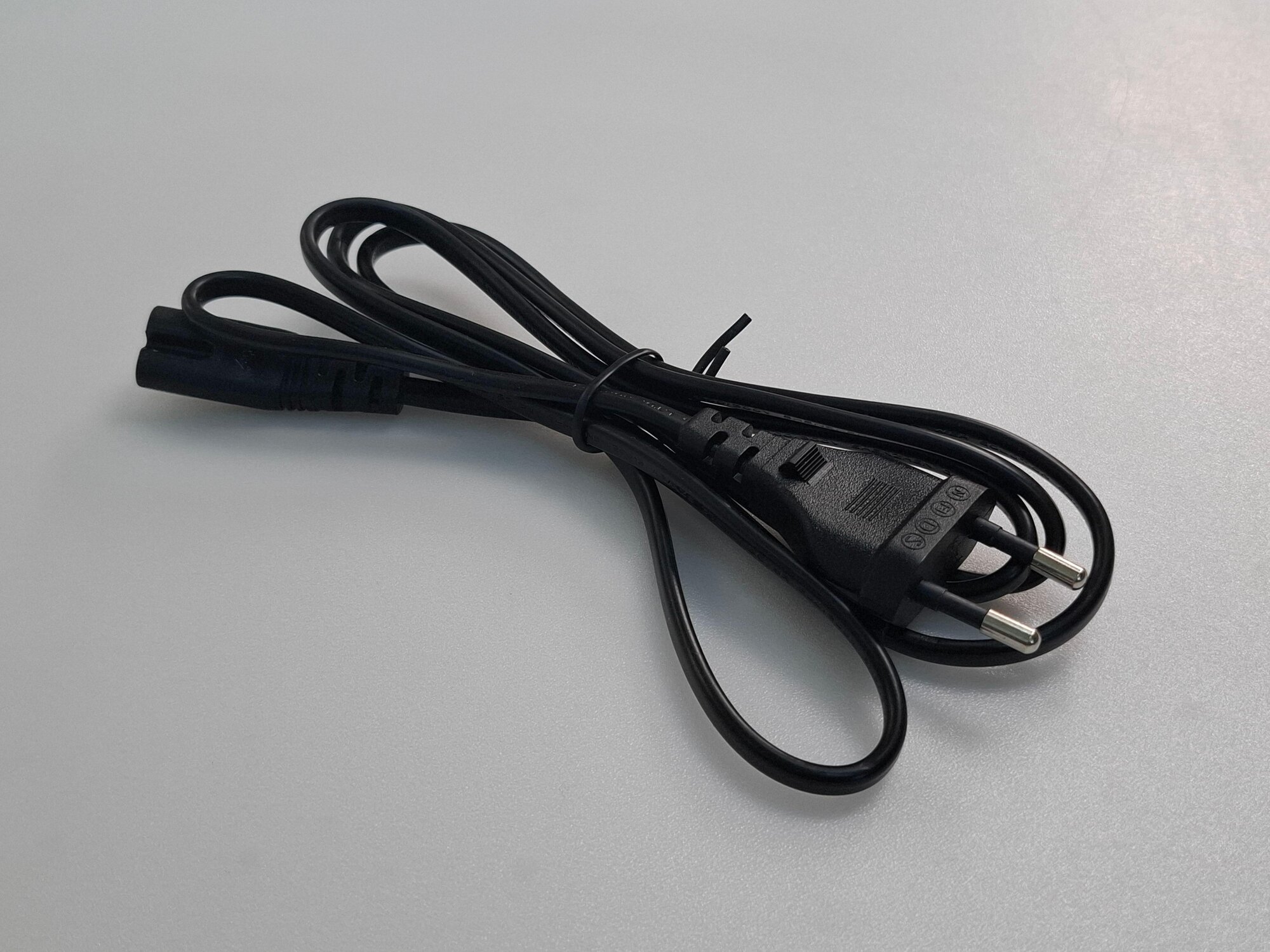 Кабель сетевой универсальный 220V, для телевизора Tuvio TD32FFBEV1 P: ST3151B07-2 ver2.1