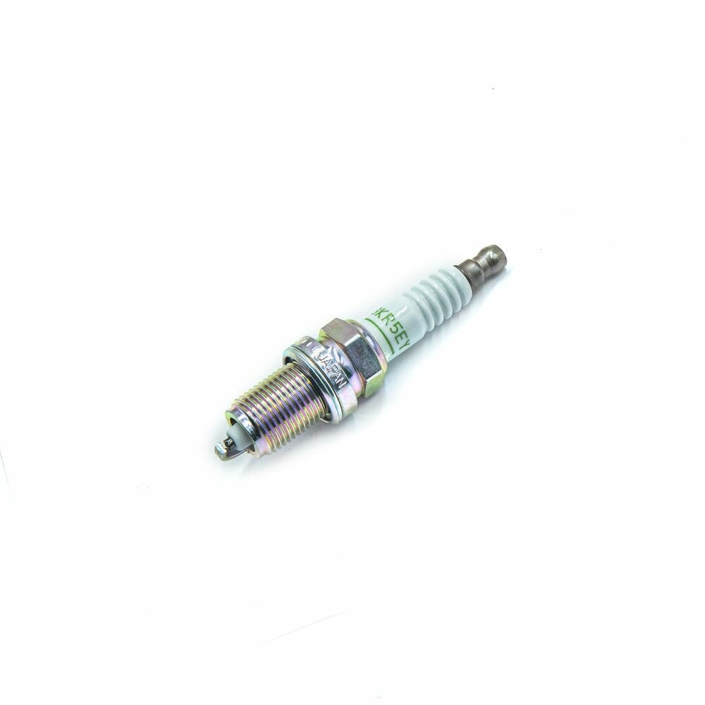 Свеча зажигания BKR5EY NGK 7390