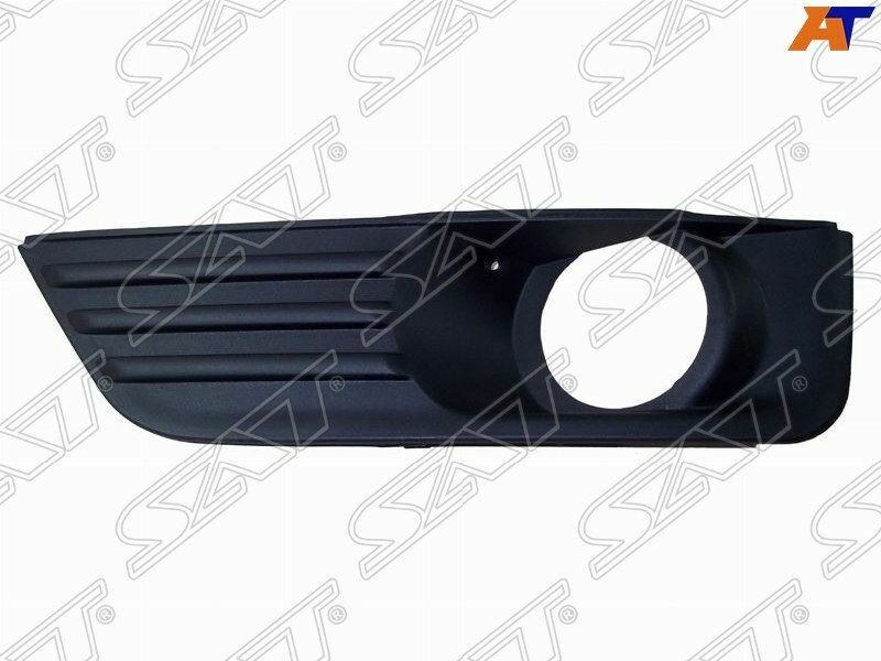 Накладка противотуманной фары левая (SAT) Ford Focus 2 (2005-2008)