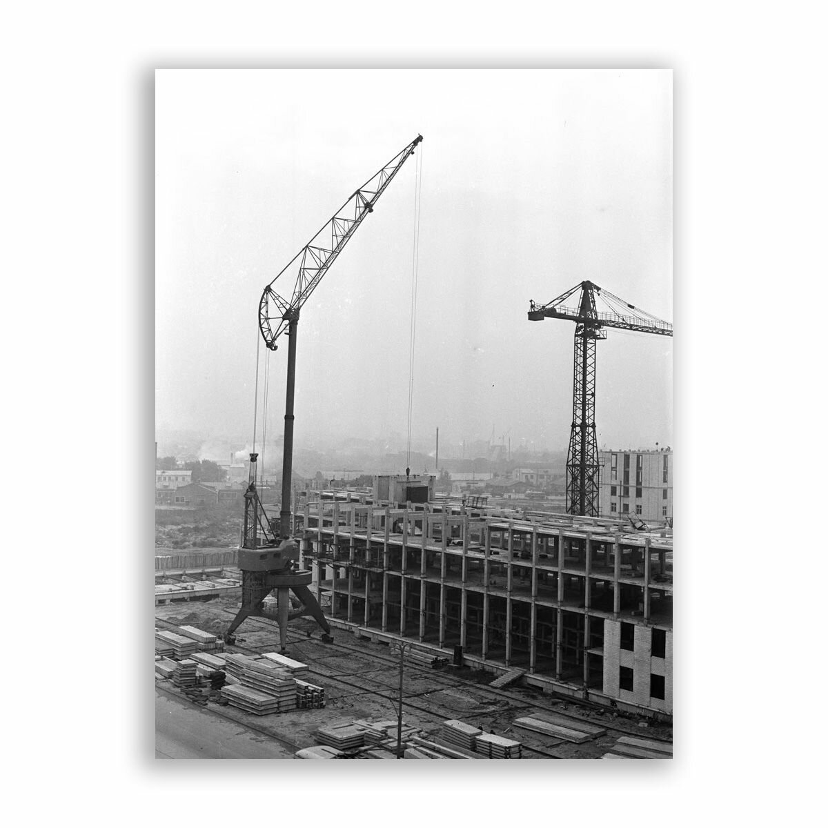 Советский постер, плакат на бумаге / Советское строительство / Размер 30 x 40 см