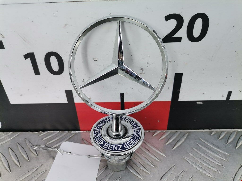 Эмблема (значок) Mercedes C-Class (W202) A2108800186 арт. 1747842