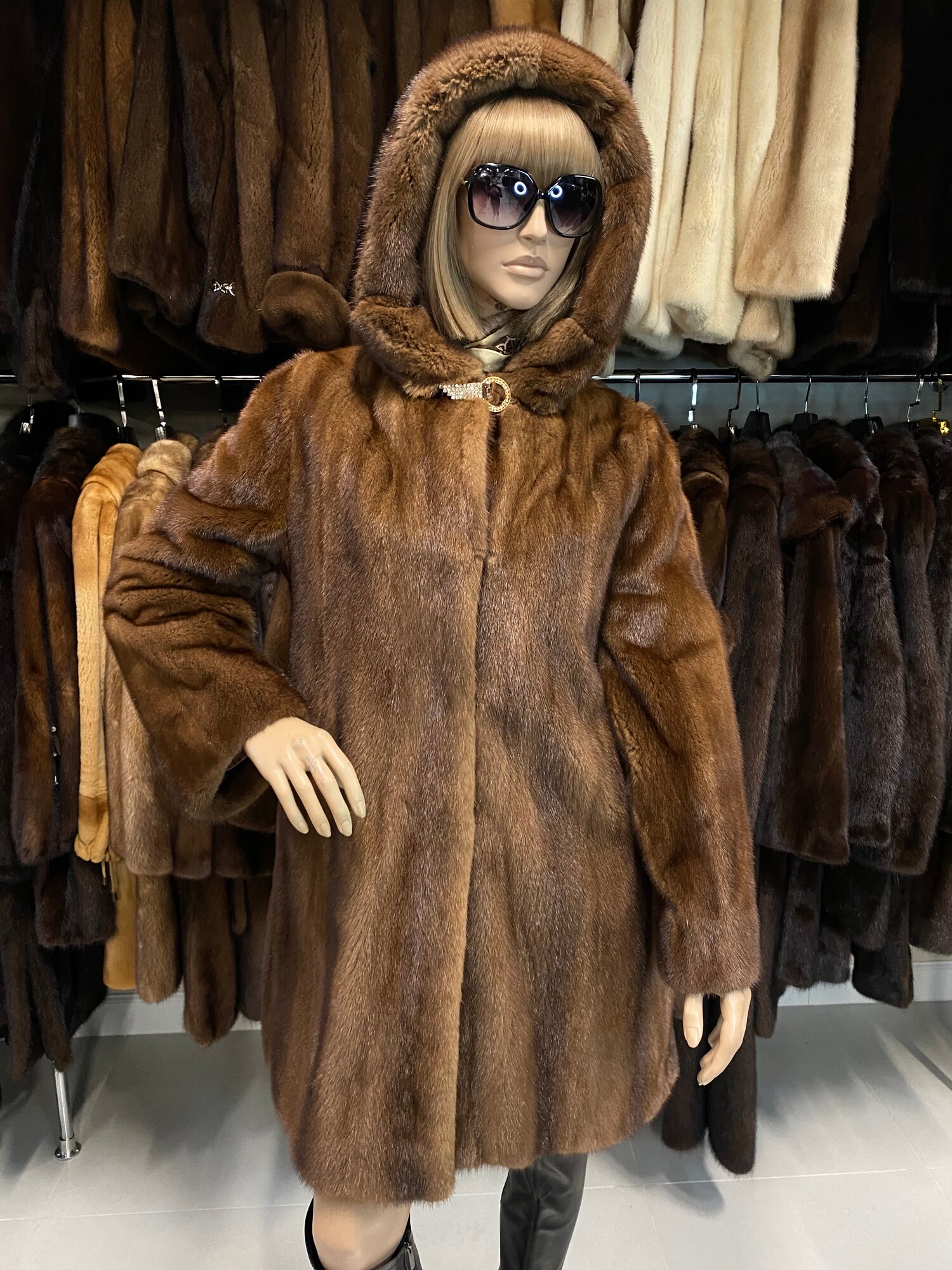 Шуба. Норка. Натуральная. Греция 44- 46 р.