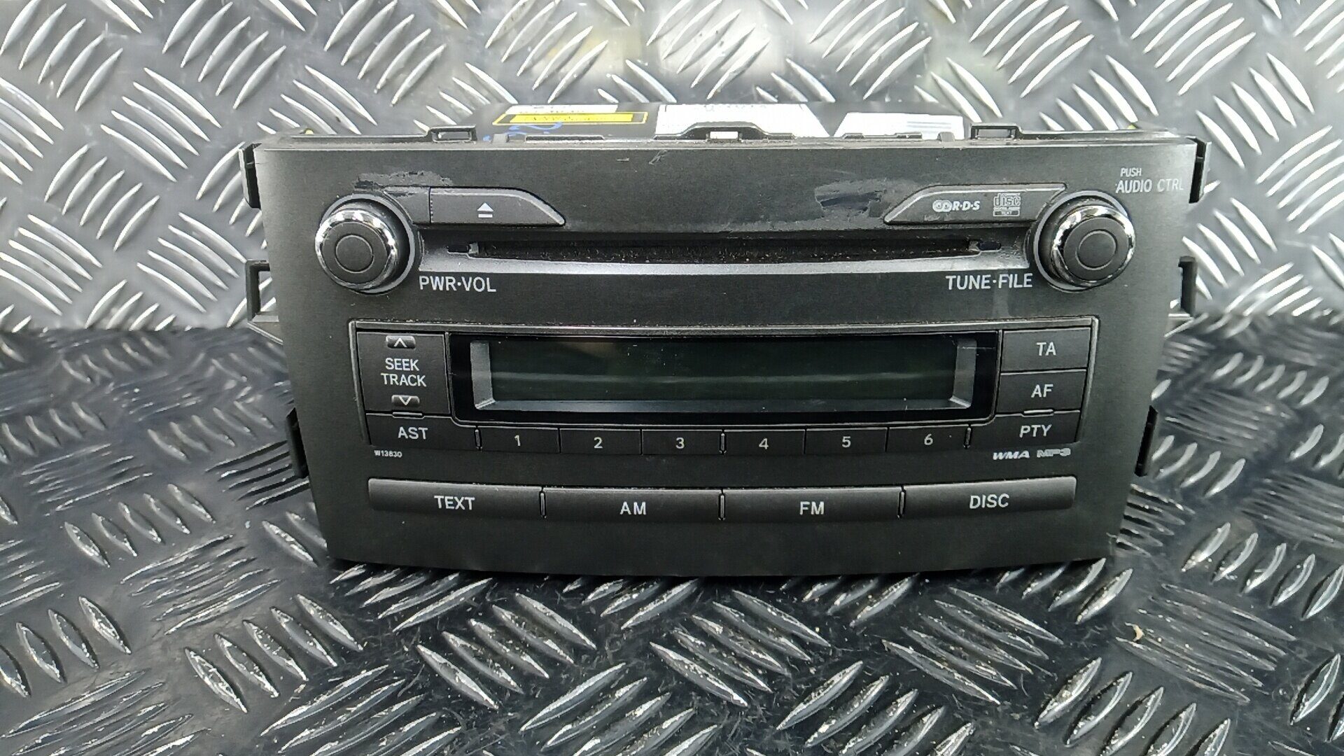 Магнитола TOYOTA AURIS E150, Номер 8612002521