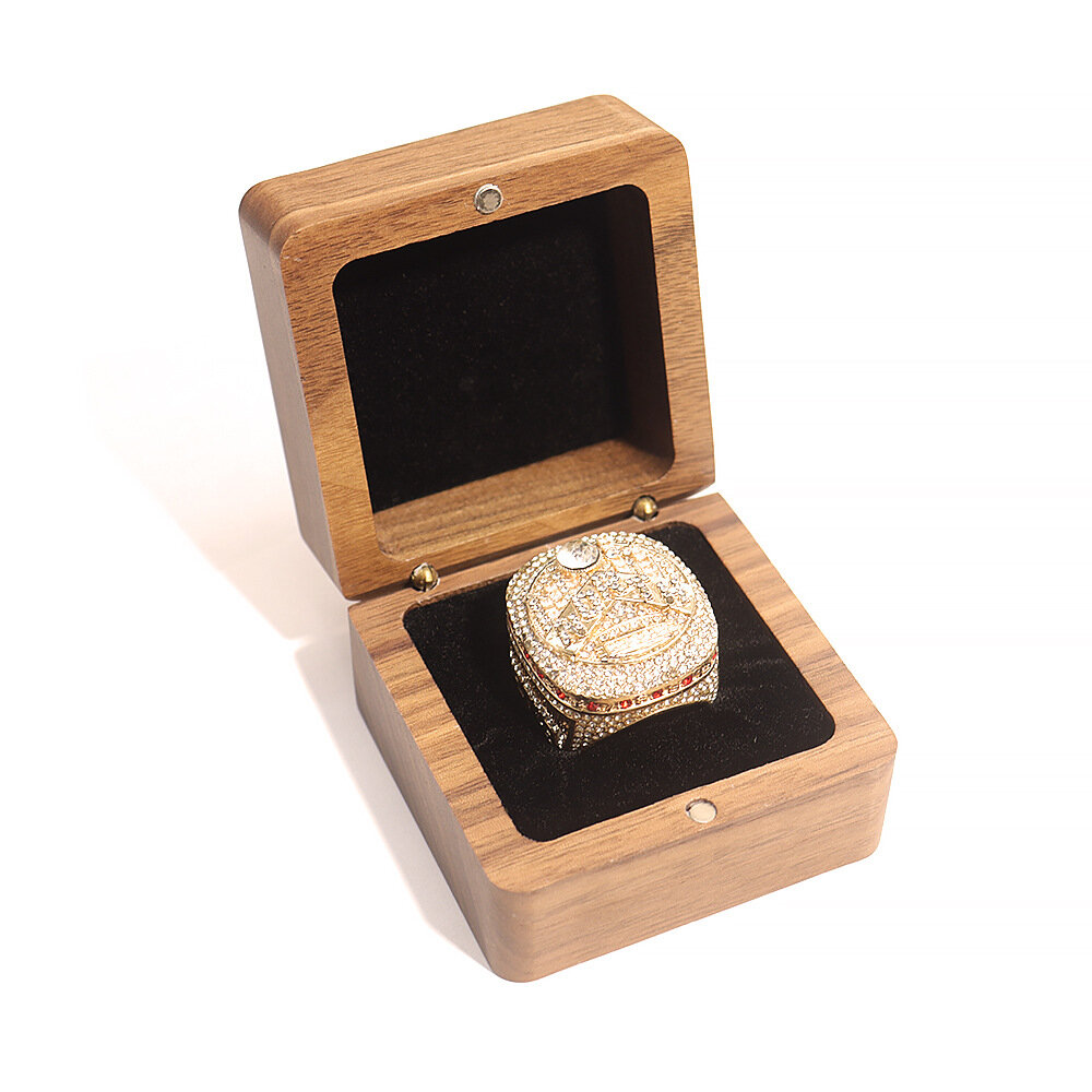 Подарочная коробка RMOHYG "Champion", черный орех, для ювелирных изделий