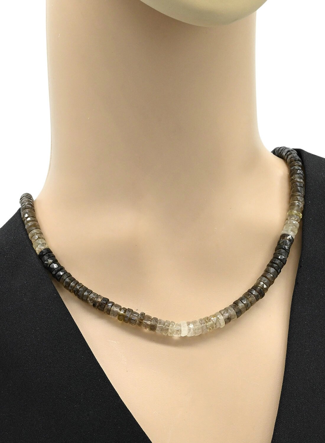 Бусы, топаз