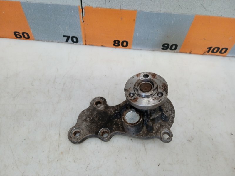 Б/У насос водяной, 1.5 B15D2, Шевроле Кобальт Помпа Chevrolet Cobalt 2013 T250 297852 GENERAL MOTORS арт. 25191468