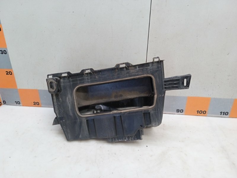 Б/У Вольво XC90 , левый руль Воздухозаборник Volvo XC90 2016 LA4 275185 VOLVO арт. 31353768