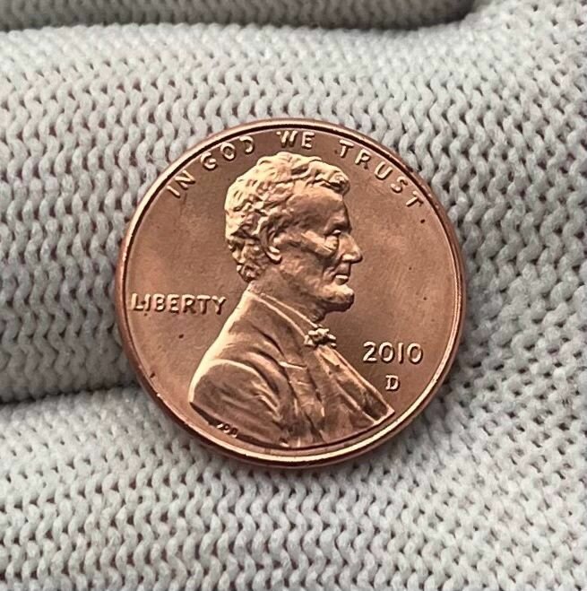 США 1 цент 2010 года D UNC