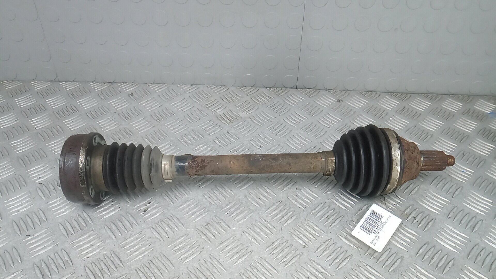 Привод передний левый VOLKSWAGEN POLO 5 (6R), Номер 6R0407761