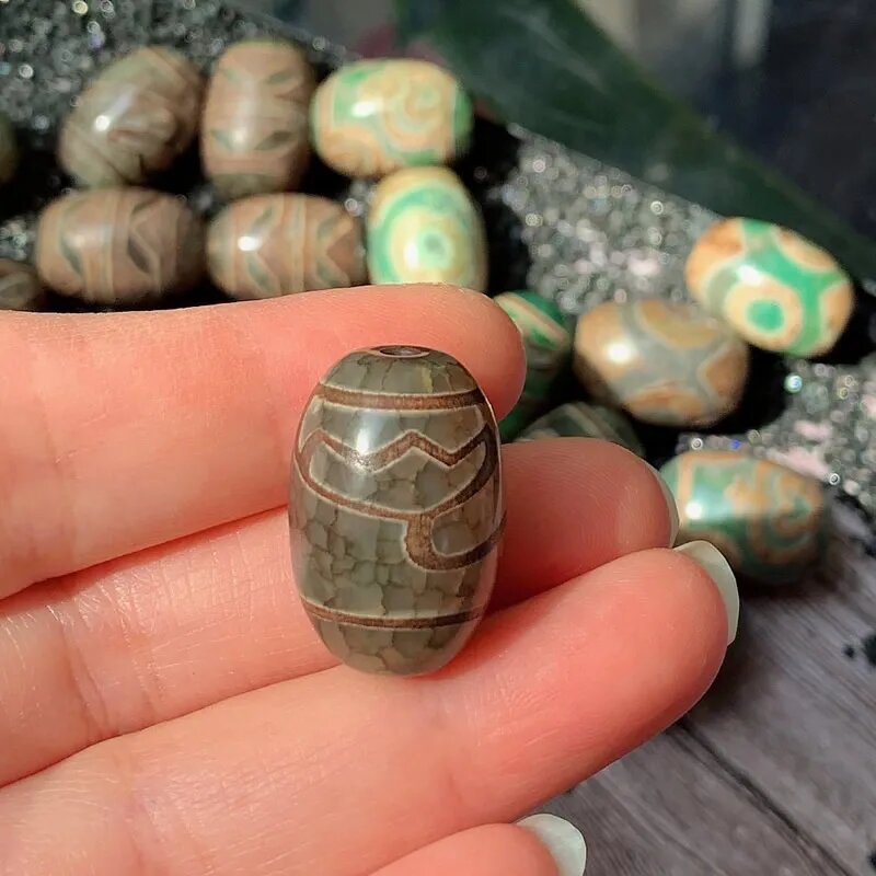 Натуральные тибетские агатовые бусины Дзи Aura Myria Lotus Flower