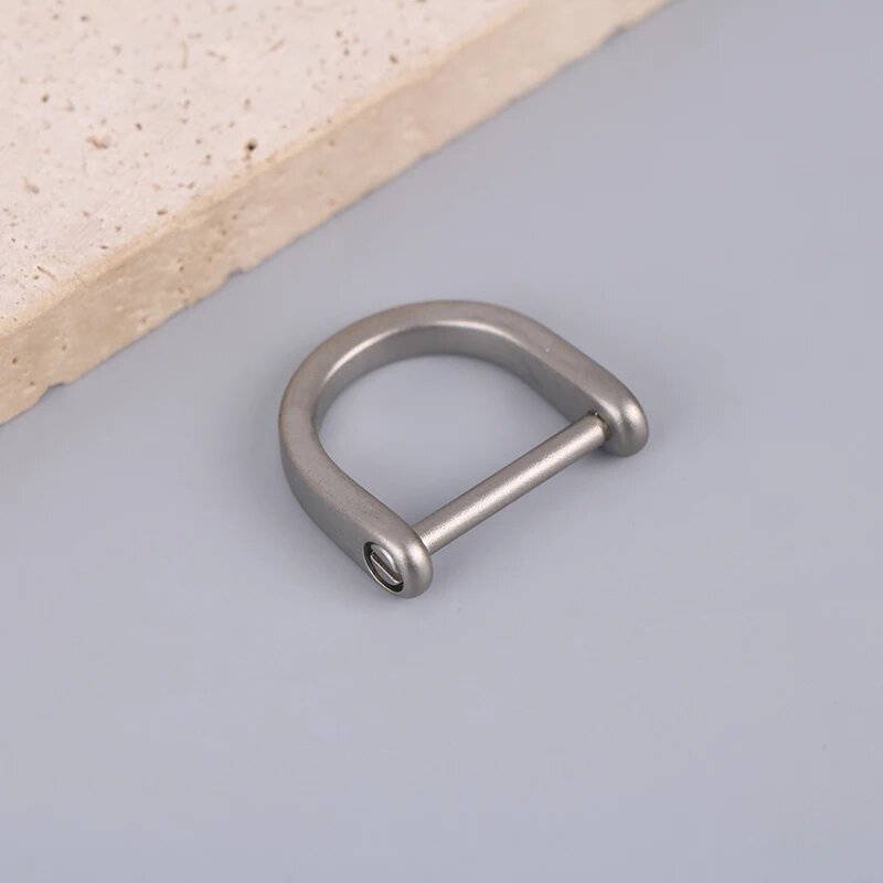 Титановый карабин-брелок Titanium steel 16mm