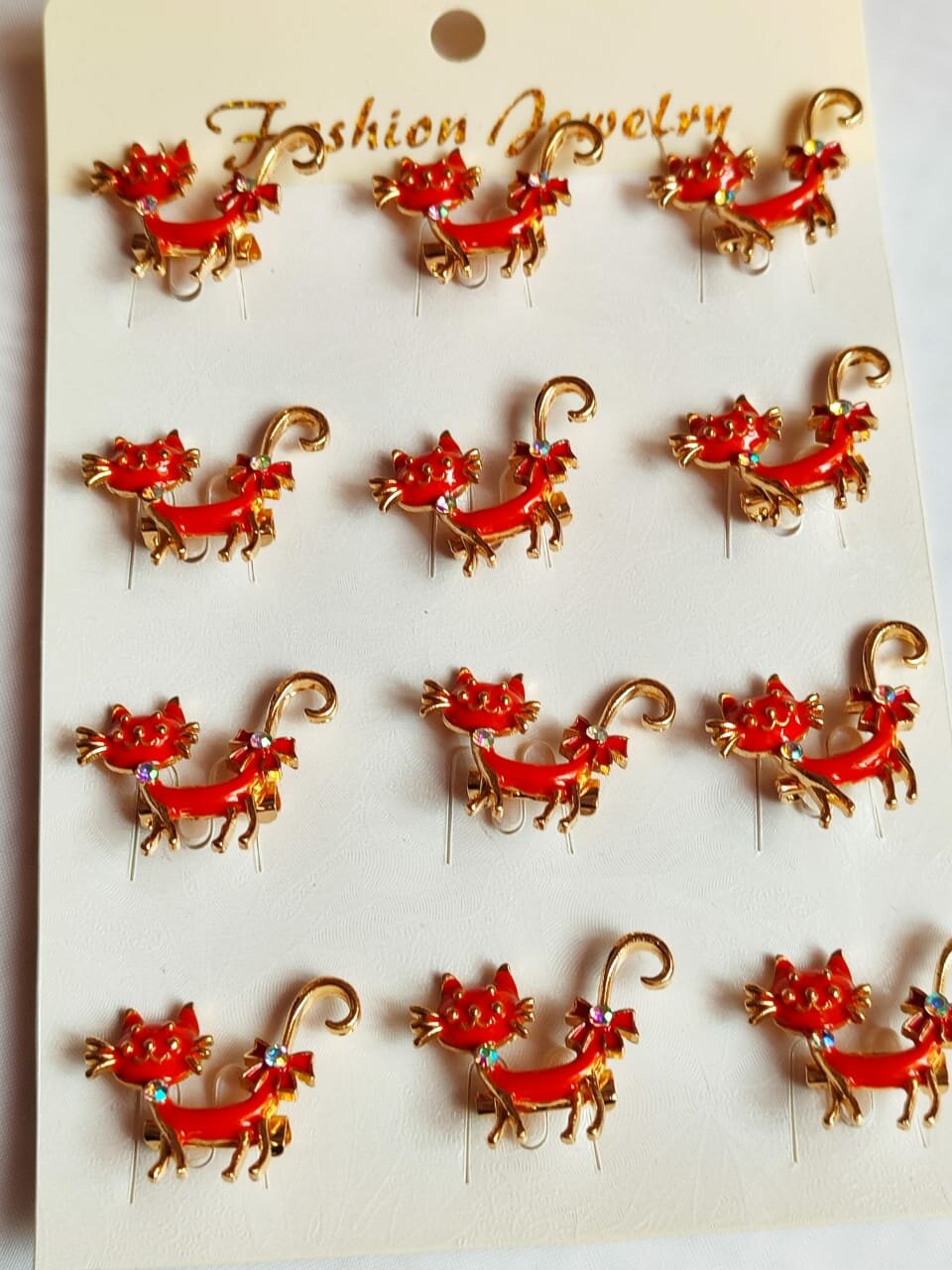 Брошь, эмаль, стразы