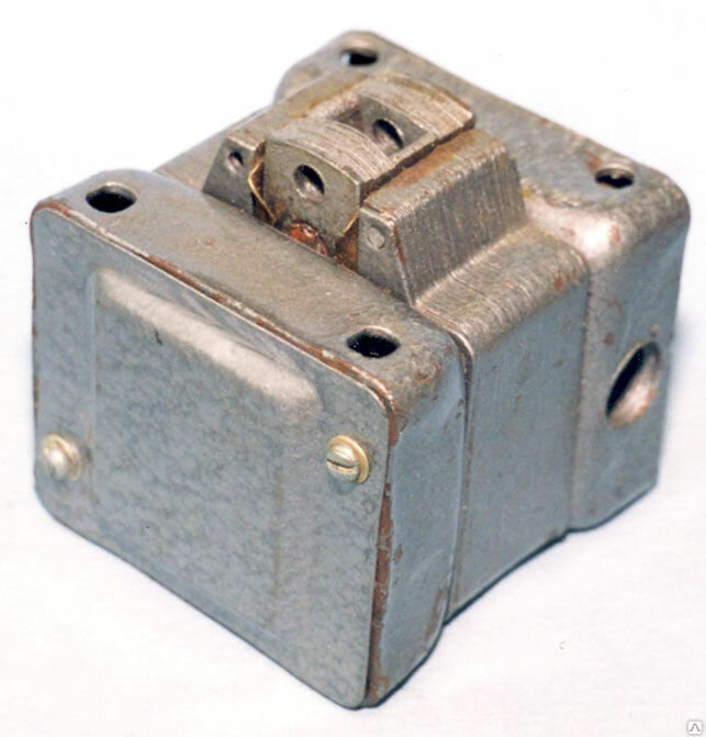 МИС-2110 ЕУ3, 110В, 50Гц, тянущее исполнение, ПВ 100%, IP20, с жесткими выводами, электромагнит