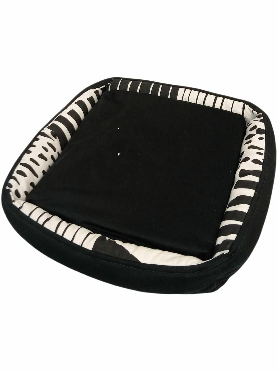 Лежак Черно/белая графика, внутри поролон мемори форм, 35х35см ручная_работа