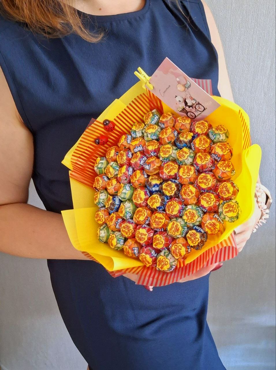 Букет из чупа чупсов (61 шт мини)