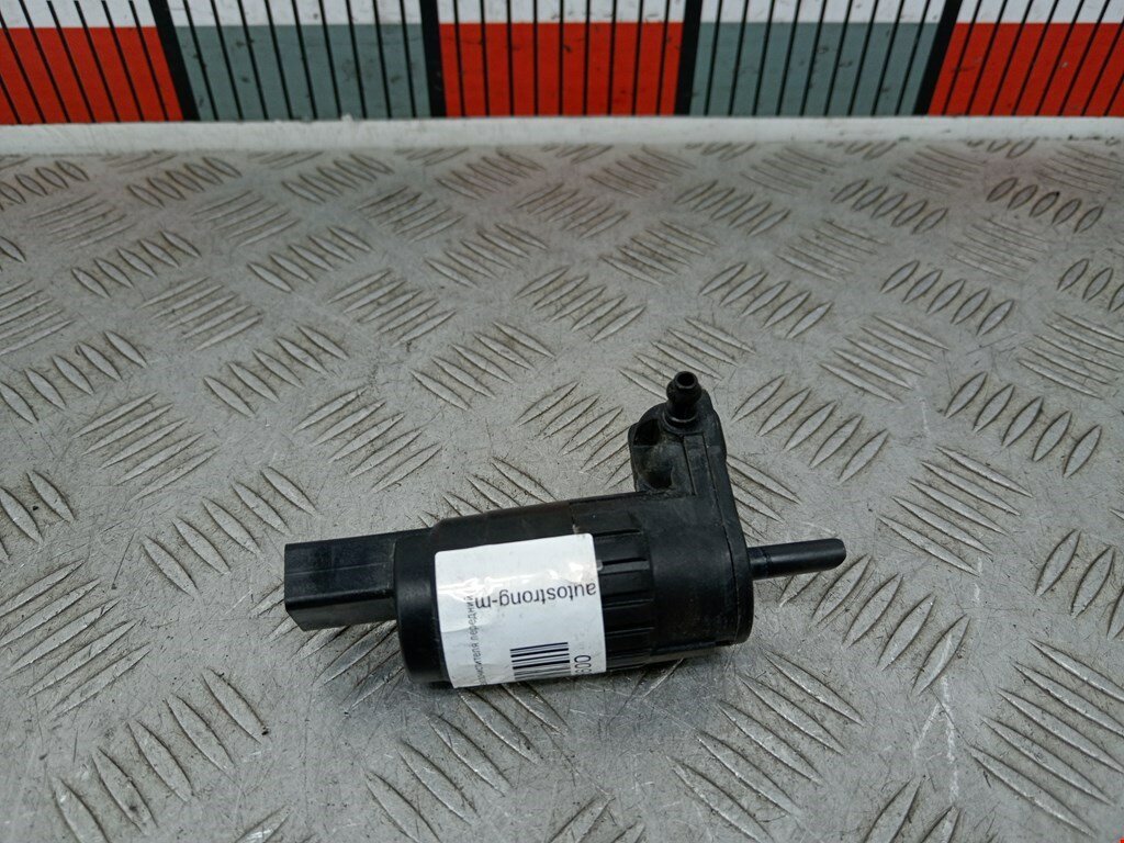 Насос (моторчик) омывателя Volkswagen Golf Sportsvan 1K6955651 арт. 2258600