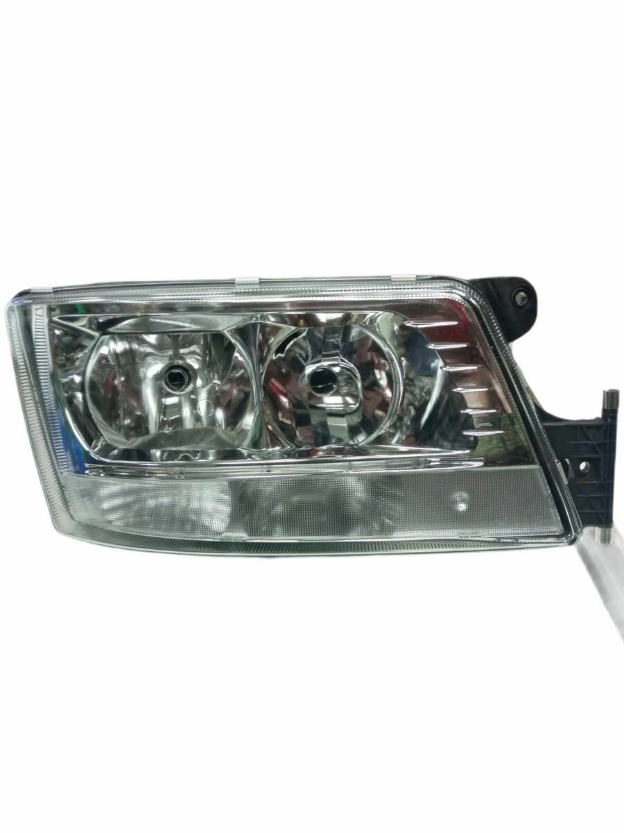 Фара правая с электроприводом MAN TGX (CORMAX) - 4101048.