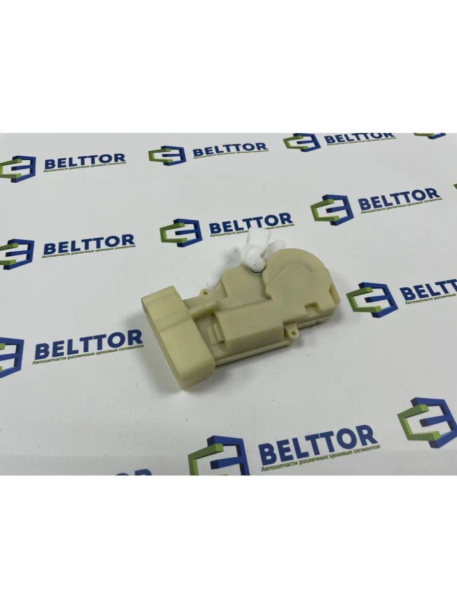 Актуатор замка двери, передний правый Новое Cargoparts