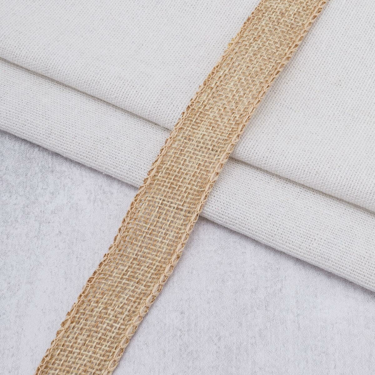 Тесьма декоративная джутовая, ширина 2 см, длина 30 метров, 1 штука