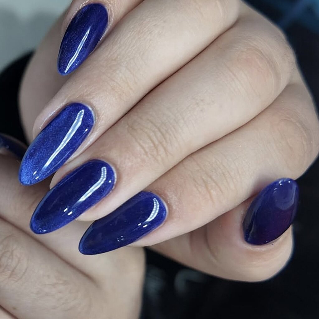 Коробка из 30 штук высококачественного белого лака для ногтей "кошачий глаз"