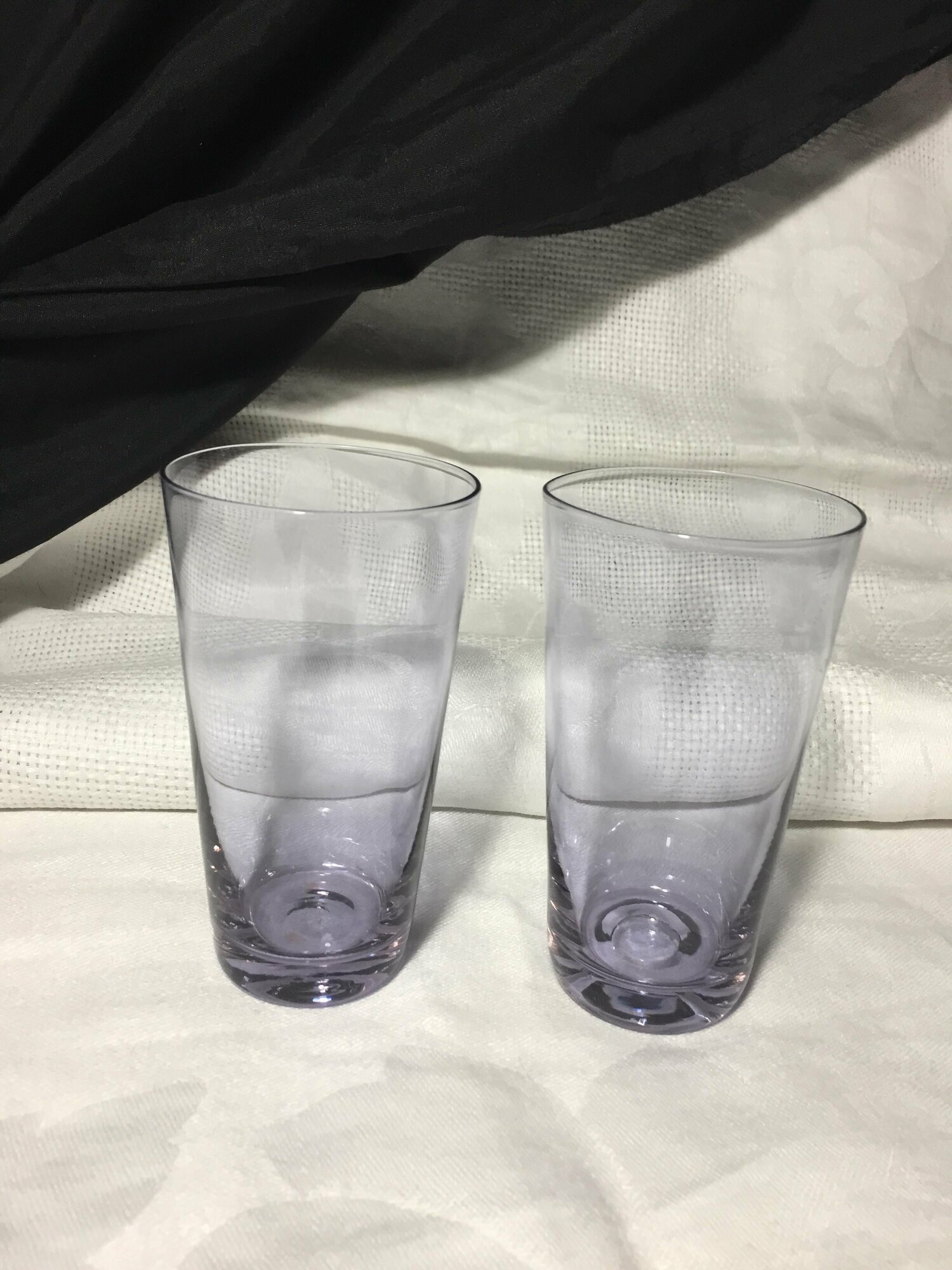 Набор из двух стаканов (фиолетовое стекло)