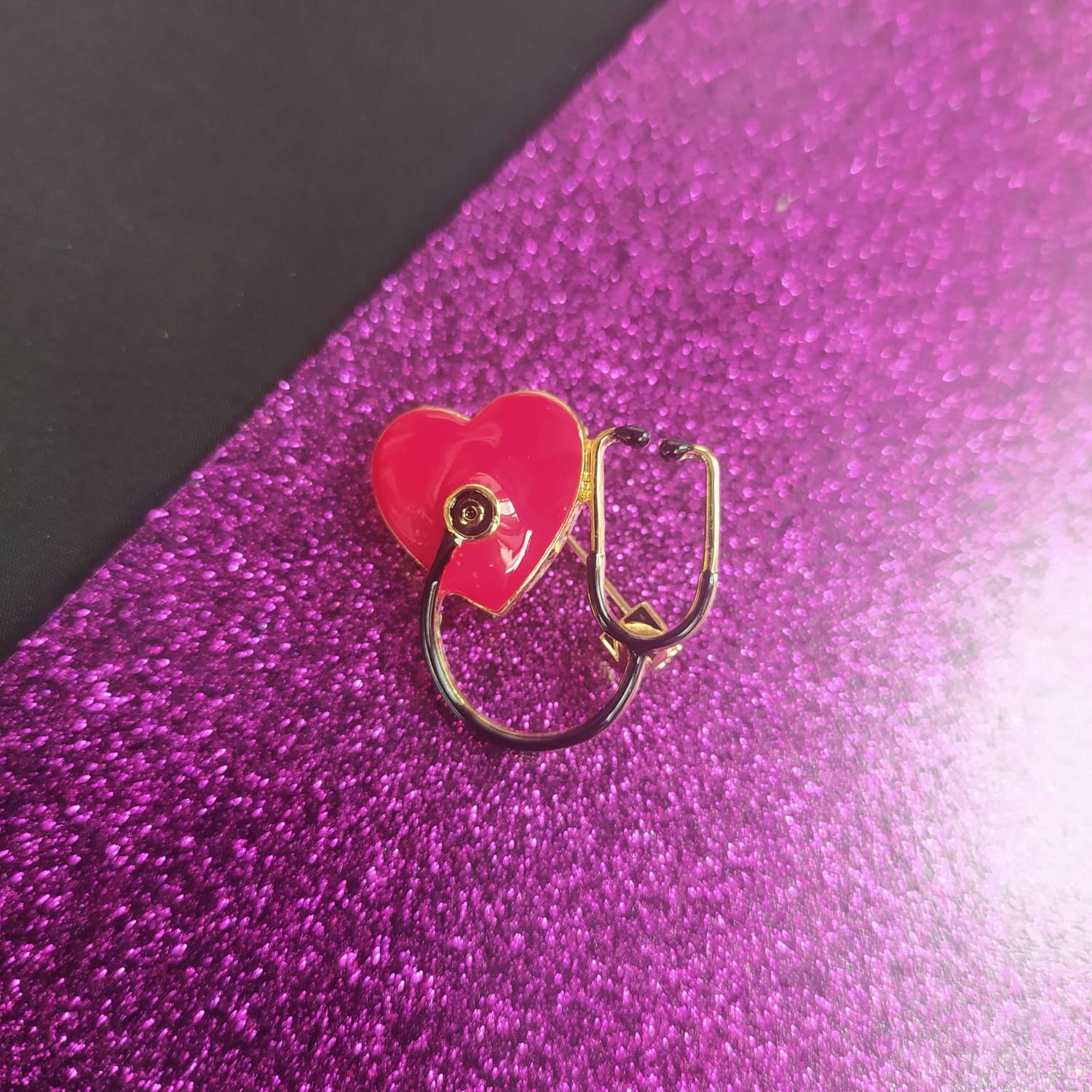 Брошь, эмаль