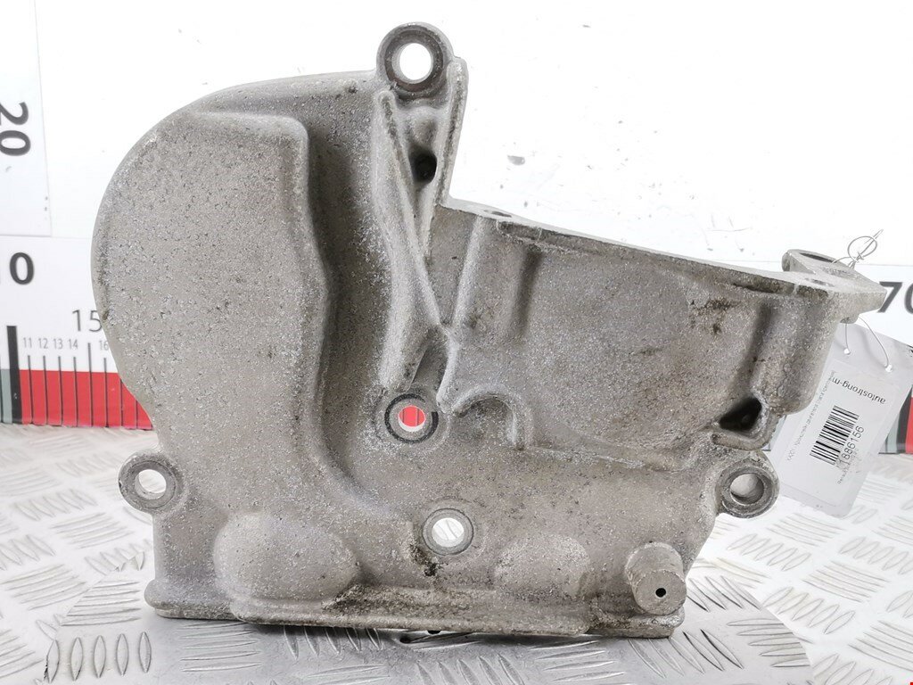 Кронштейн (крепление лапа) двигателя Renault Scenic 2 8200072747 арт. 1886156