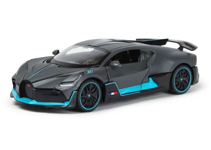 Машинка Rastar 64200 Bugatti Divo (1:32, 14см). Серая. Двери и капот открываются. Звуковые и световые сигналы. Инерционная