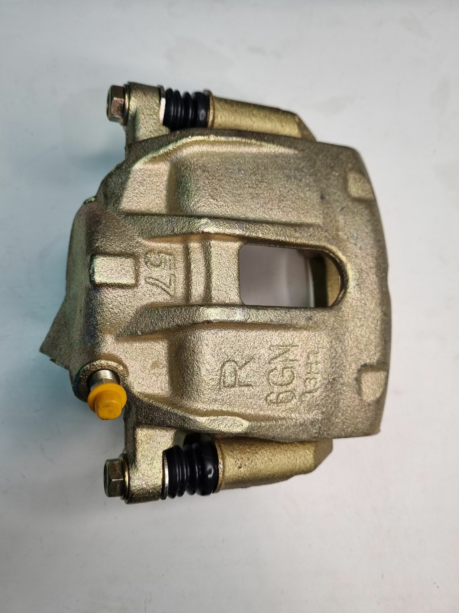 Суппорт передний правый CHERY Vortex Estina [2.0 16V 5MT седан]