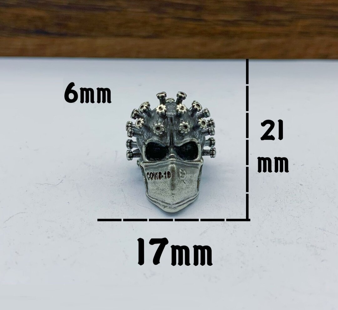 Бусина для темляка "COVID2019" также подойдет для плетения браслетов, брелоков