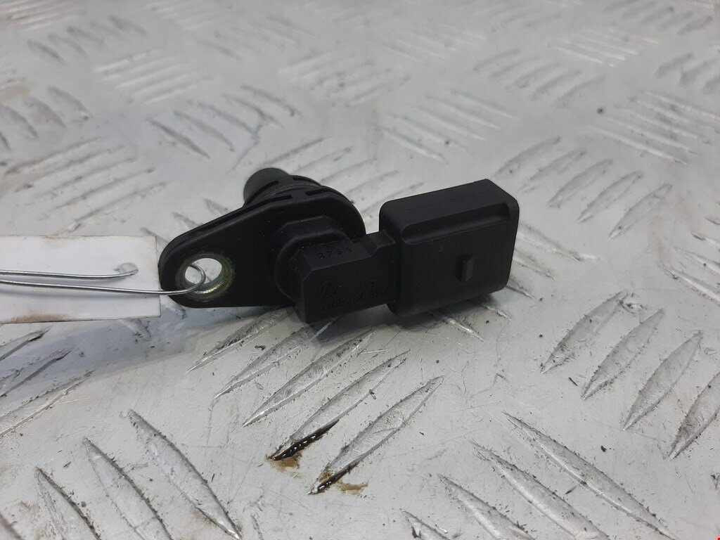 Датчик распредвала Volkswagen Golf 4 036907601E арт. 684888