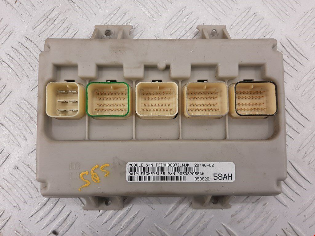 Блок комфорта Chrysler Pacifica 1 05082058AH арт. 782494