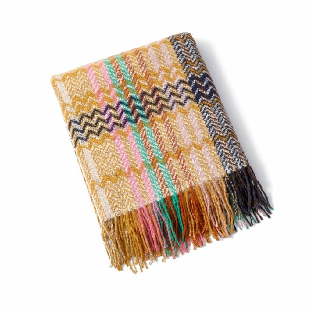 Плед Valtery 130х170, мягкое вязаное покрывало для кресла, кровати и дивана, с бахромой