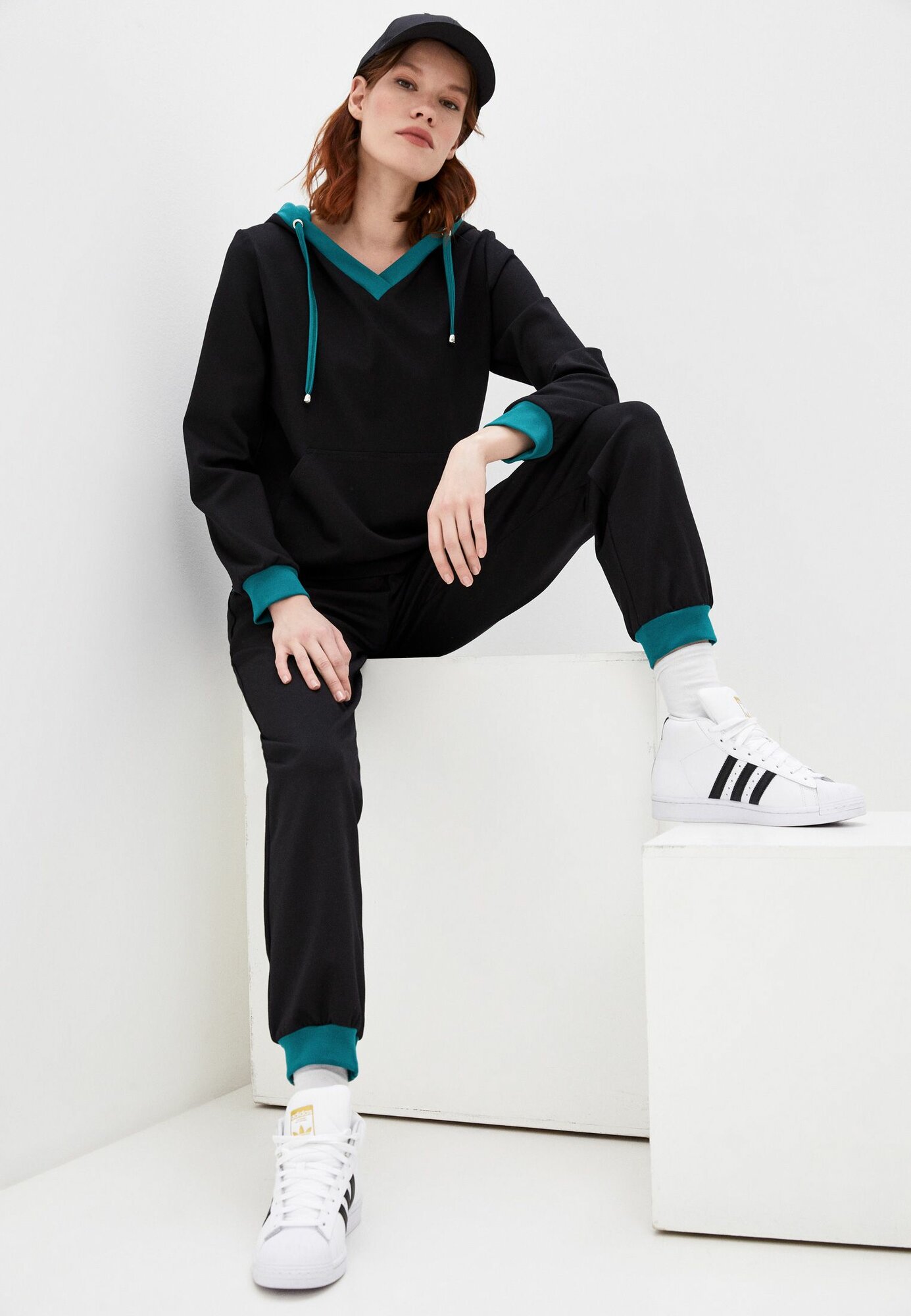 Костюм спортивный