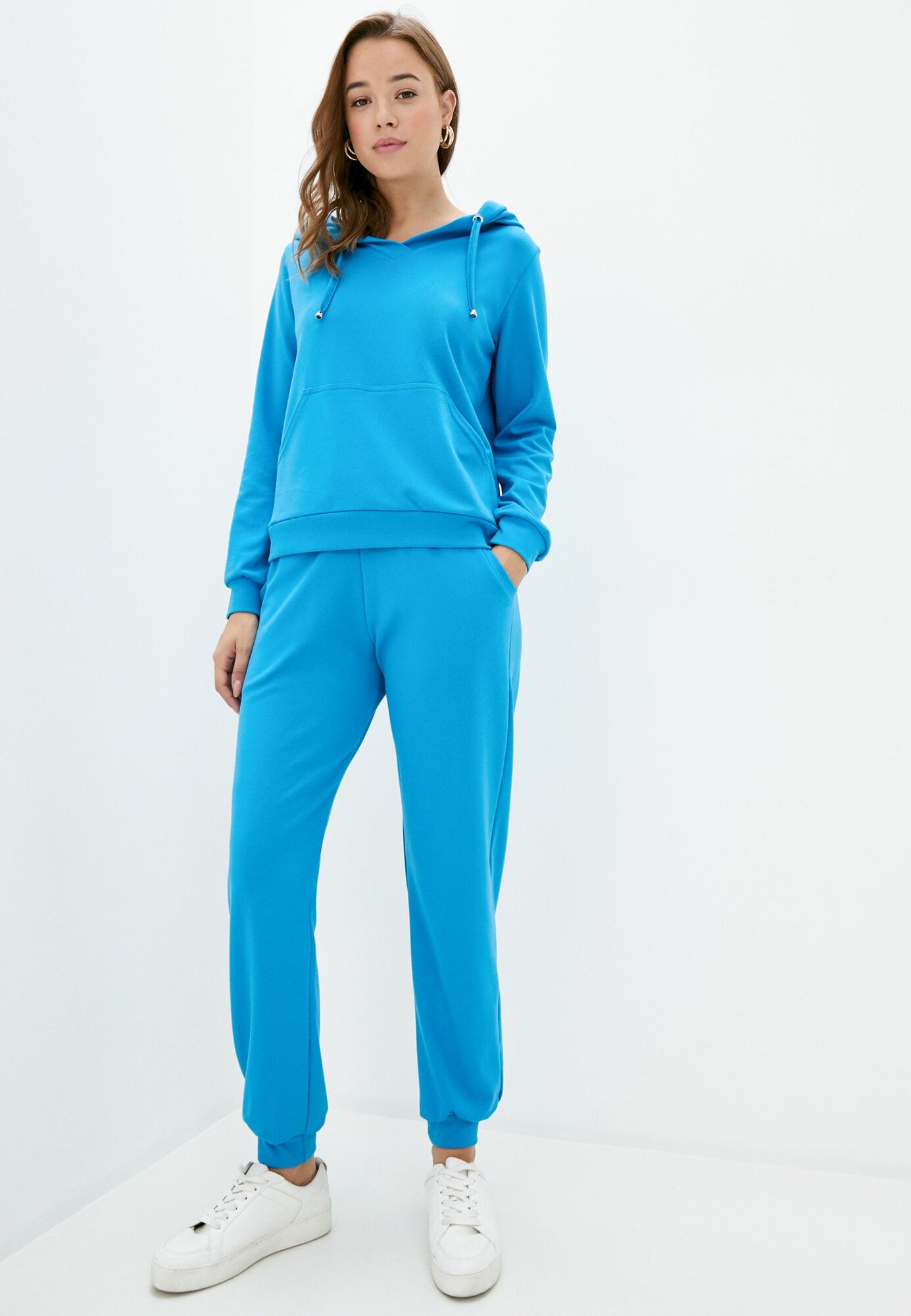 Костюм спортивный