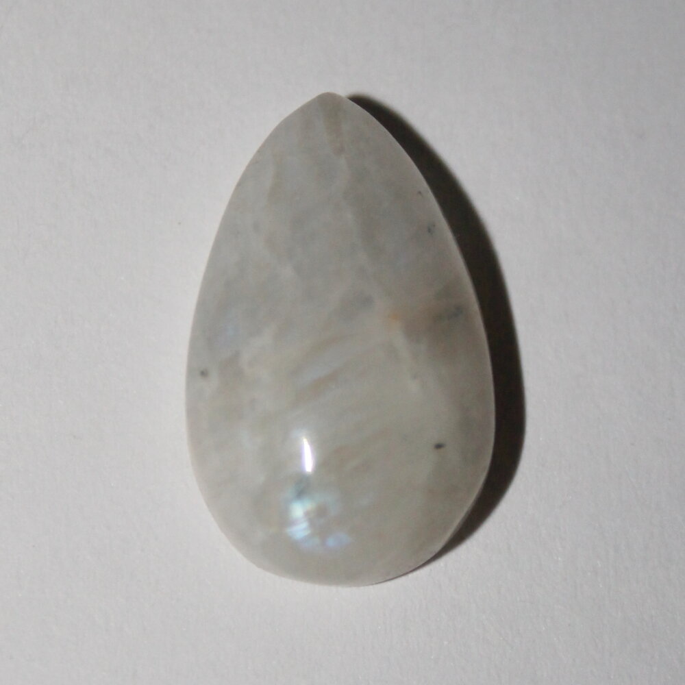 Коллекционный кабошон лунный камень, 20х12х6 мм, Шри-Ланка, «True Stones»