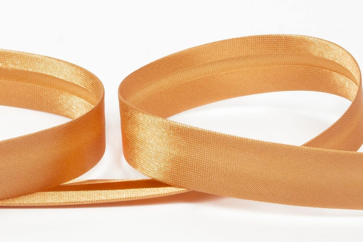 Косая бейка "Gamma" GK-15P 14 - 15 мм 132 м 1 м №138 золотистый