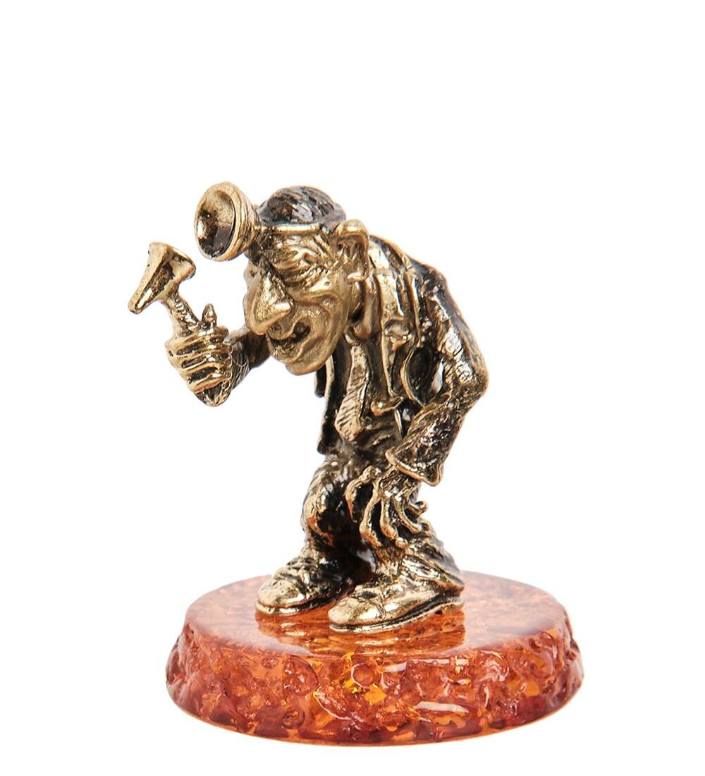 Фигурка Лор-врач (янтарь)