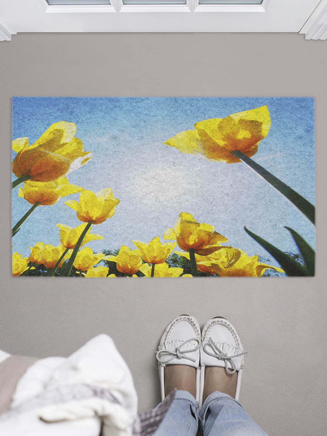 Коврик придверный в прихожую с принтом "Тюльпаны на солнце" 45x75 см , JoyArty
