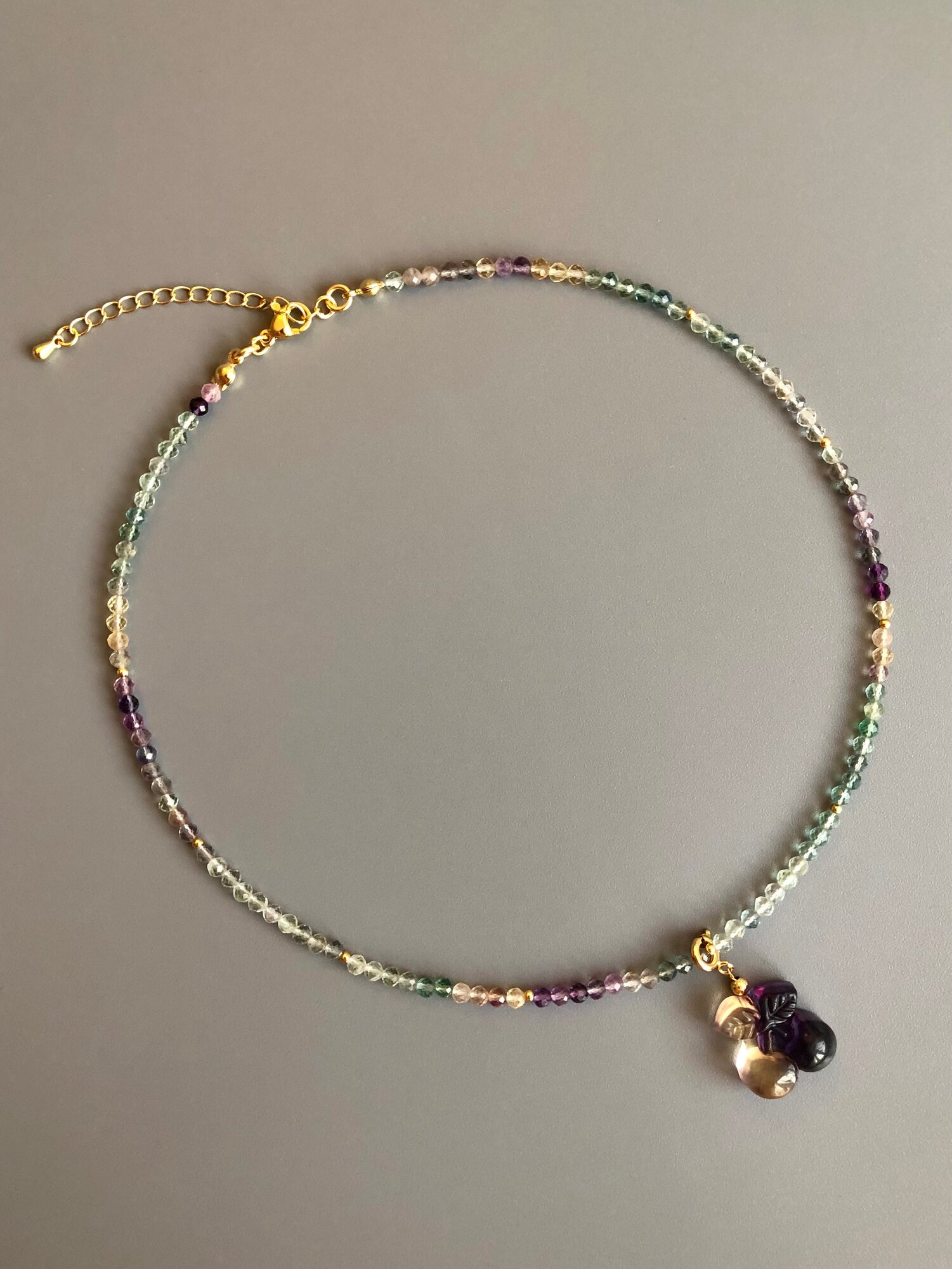 Колье, флюорит