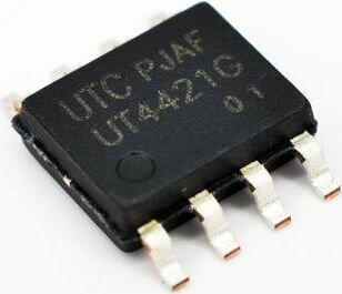 МОП-Транзистор UTC UT4421G-SO8-R 60 В 6,2 А 2 Вт 40 м при 10 В 6,2 А 3 В при 250мкА P-канальные SOP-8 ROHS 1 шт