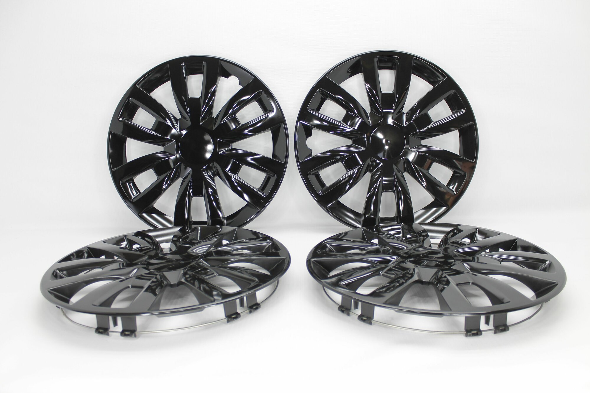 Колпаки R15 Лада Веста, чёрный лак, 4 шт.