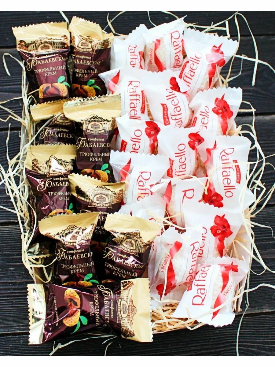 Набор из 24 конфет Raffaello и Трюфельный крем