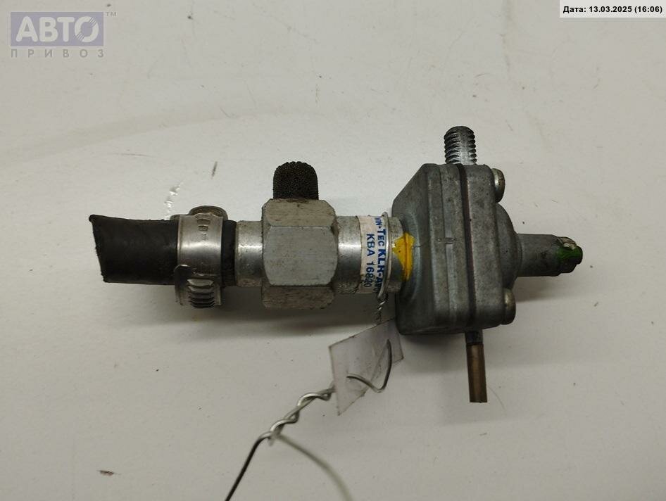 Клапан воздушный Audi 80 B4 (1991-1996)