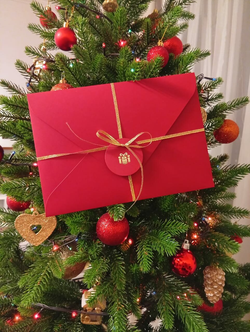 Конверт красный С5