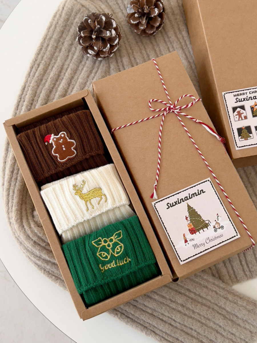 Носки. Новогодний набор 3 пары. Размер 36-40. Цвет: коричневый, зеленый, белый