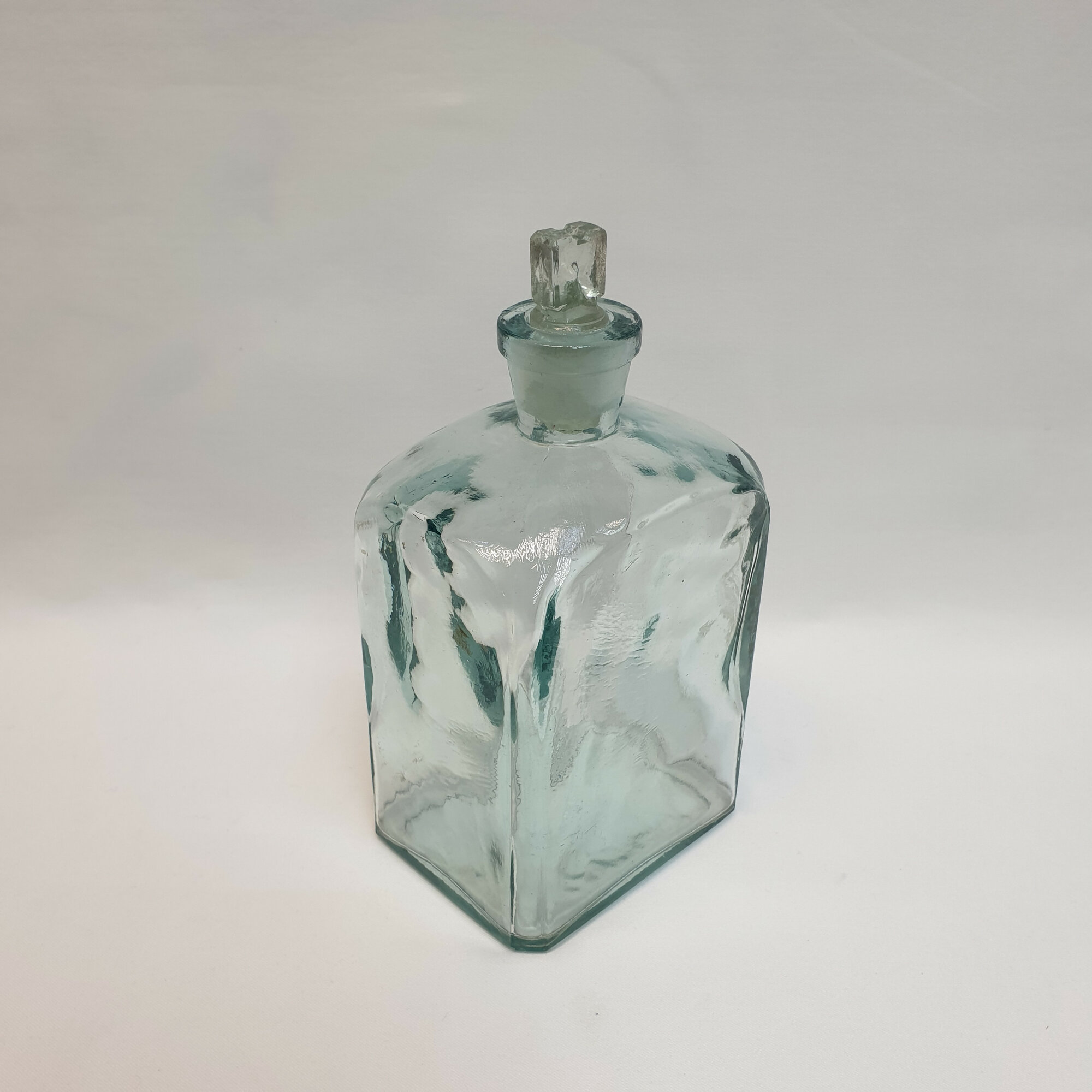 Флакон высотой 18 см, стекло, 500 мл. Антикварный и винтажный, царская Россия