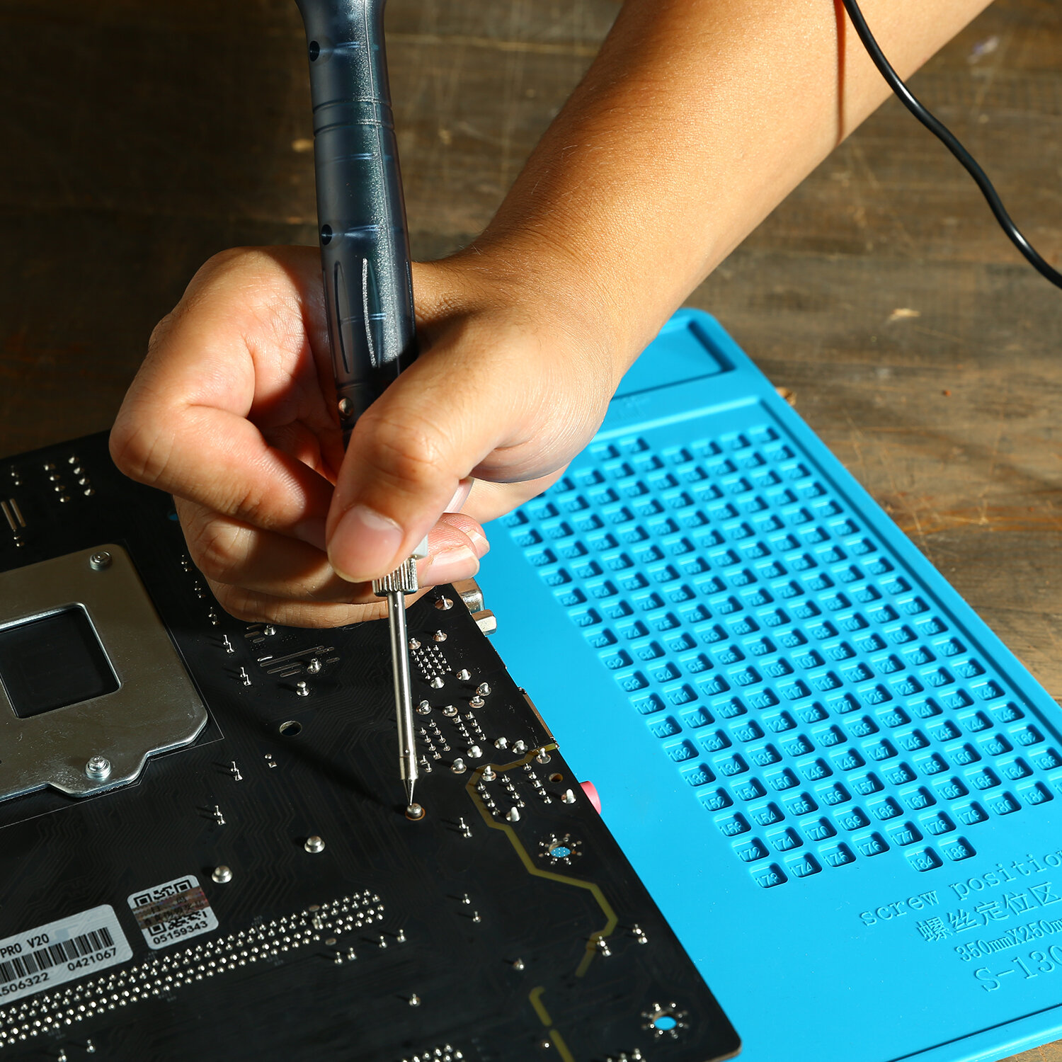 Коврик для пайки DEKO SI27, 25 х 35см