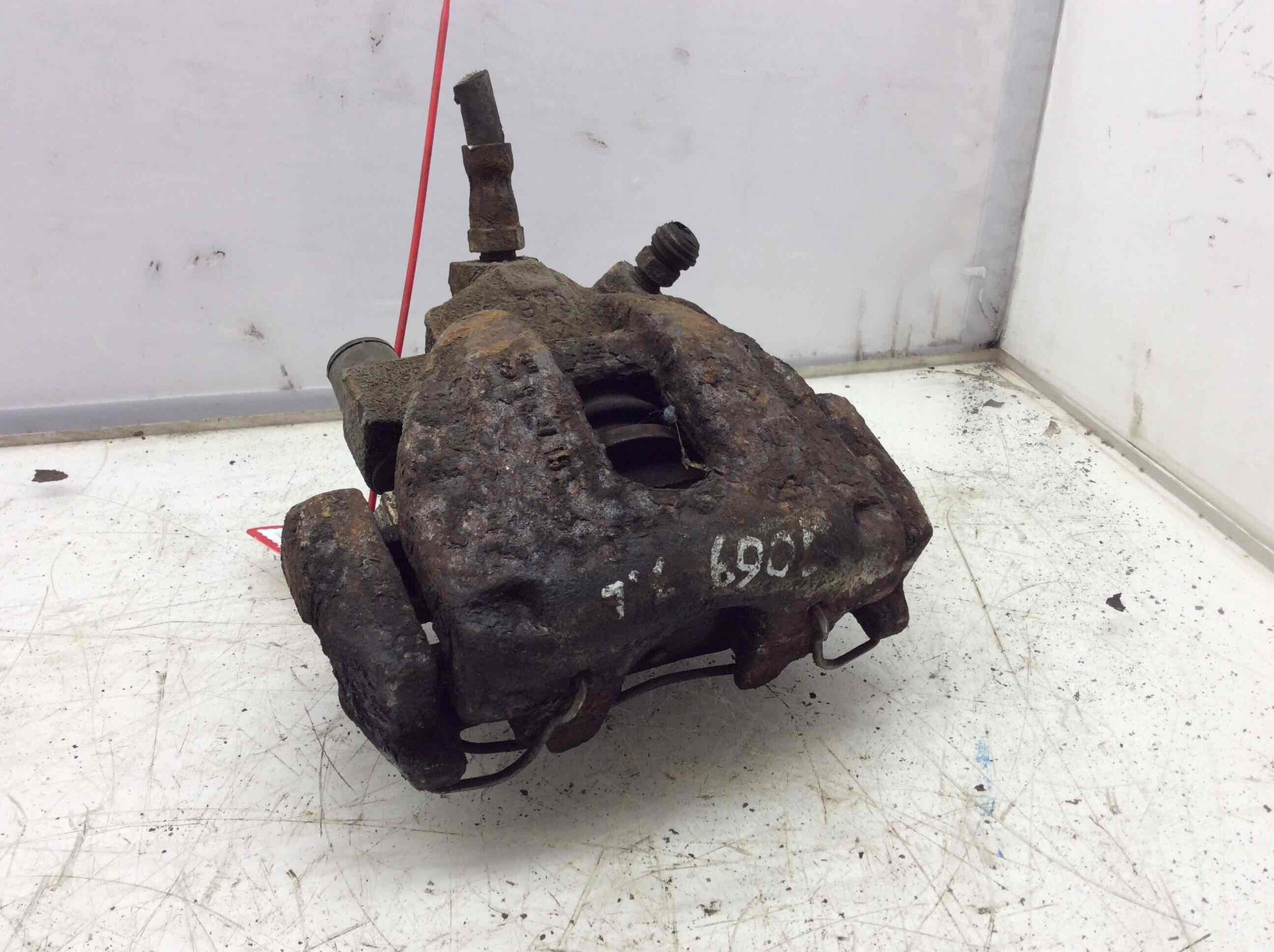 Б/У Суппорт задний левый Volvo V70 2 поколение (2000-2005) 2004 г.