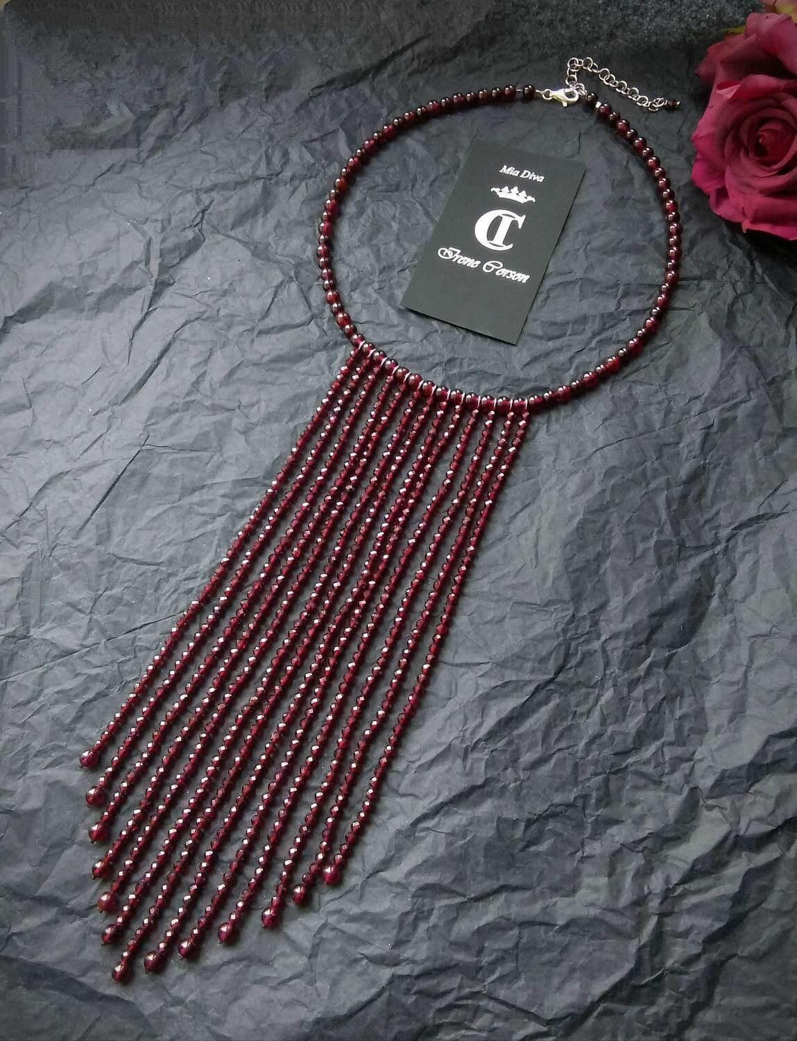 Колье, гранат